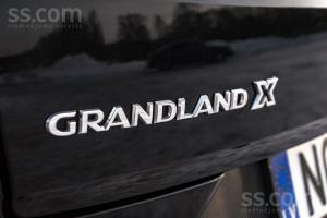 Black Opel Grandland X 2019 in Riga, with an engine capacity of 1.50 L and mileage of 0 thousand km for 11500 €, photo 7 on AUTOMOTO.COM.LV