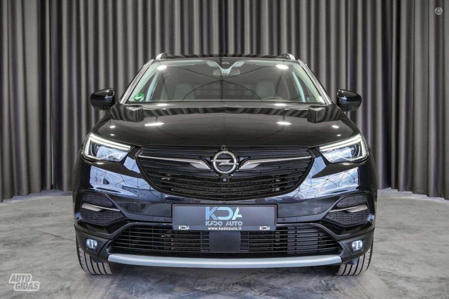 Black Opel Grandland X 2019 in Marijampole, with an engine capacity of 1.60 L and mileage of 167 thousand km for 13450 €, photo 3 on AUTOMOTO.COM.LV