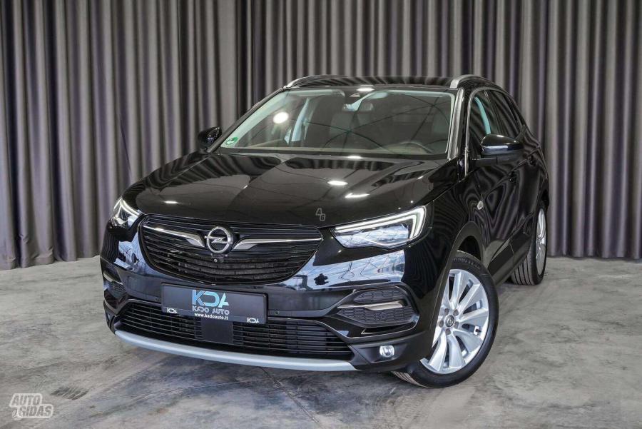 Black Opel Grandland X 2019 in Marijampole, with an engine capacity of 1.60 L and mileage of 167 thousand km for 13450 €, photo 4 on AUTOMOTO.COM.LV