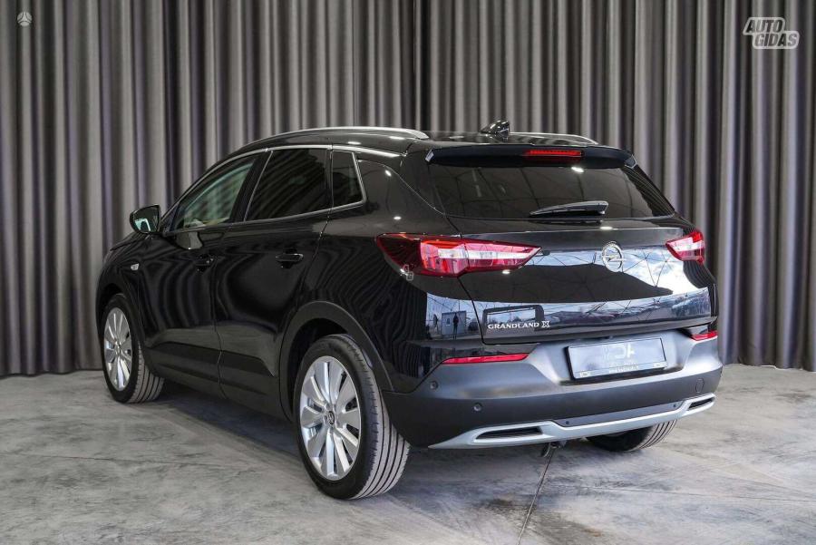 Black Opel Grandland X 2019 in Marijampole, with an engine capacity of 1.60 L and mileage of 167 thousand km for 13450 €, photo 8 on AUTOMOTO.COM.LV