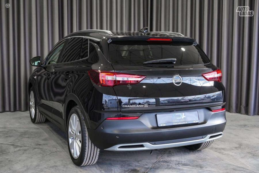 Black Opel Grandland X 2019 in Marijampole, with an engine capacity of 1.60 L and mileage of 167 thousand km for 13450 €, photo 9 on AUTOMOTO.COM.LV