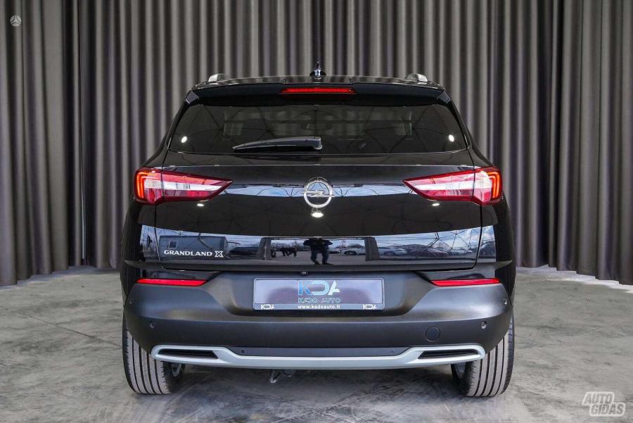 Black Opel Grandland X 2019 in Marijampole, with an engine capacity of 1.60 L and mileage of 167 thousand km for 13450 €, photo 10 on AUTOMOTO.COM.LV