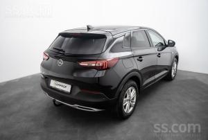 Melns Opel Grandland X 2019 Tallina, ar dzinēja tilpumu 2.00 L un nobraukumu 215 tūkst. km par 9998 €, foto 5 vietnē AUTOMOTO.COM.LV