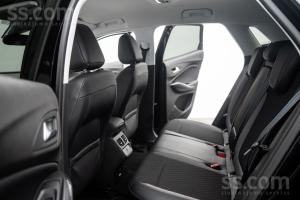 Melns Opel Grandland X 2019 Tallina, ar dzinēja tilpumu 2.00 L un nobraukumu 215 tūkst. km par 9998 €, foto 9 vietnē AUTOMOTO.COM.LV