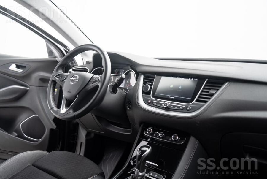 Melns Opel Grandland X 2019 Tallina, ar dzinēja tilpumu 2.00 L un nobraukumu 215 tūkst. km par 9998 €, foto 12 vietnē AUTOMOTO.COM.LV