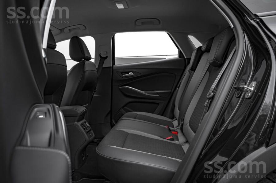 Melns Opel Grandland X 2019 Rīga, ar dzinēja tilpumu 1.50 L un nobraukumu 176 tūkst. km par 11500 €, foto 13 vietnē AUTOMOTO.COM.LV