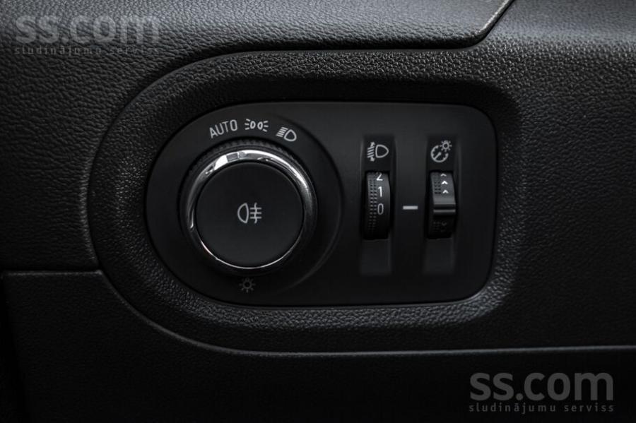 Melns Opel Grandland X 2019 Rīga, ar dzinēja tilpumu 1.50 L un nobraukumu 176 tūkst. km par 11500 €, foto 17 vietnē AUTOMOTO.COM.LV