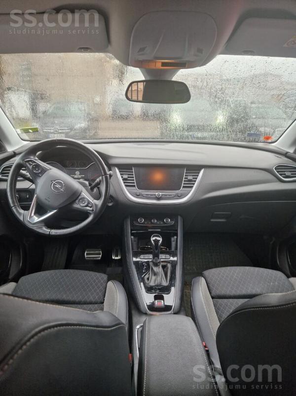 Melns Opel Grandland X 2019 Rīga, ar dzinēja tilpumu 1.20 L un nobraukumu 143 tūkst. km par 9490 €, foto 5 vietnē AUTOMOTO.COM.LV