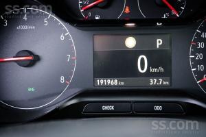 Melns Opel Grandland X 2019 Rīga, ar dzinēja tilpumu 1.20 L un nobraukumu 192 tūkst. km par 11890 €, foto 15 vietnē AUTOMOTO.COM.LV