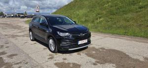 Black Opel Grandland X 2019 in Vilnius, with an engine capacity of 2.00 L and mileage of 205 thousand km for 10900 €, photo  on AUTOMOTO.COM.LV