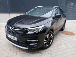 Black Opel Grandland X 2019 in Kaunas, with an engine capacity of 1.50 L and mileage of 135 thousand km for 11900 €, photo  on AUTOMOTO.COM.LV