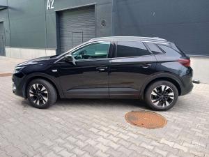 Black Opel Grandland X 2019 in Kaunas, with an engine capacity of 1.50 L and mileage of 135 thousand km for 11900 €, photo 9 on AUTOMOTO.COM.LV
