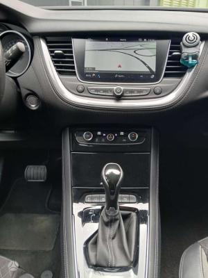 Black Opel Grandland X 2019 in Kaunas, with an engine capacity of 1.50 L and mileage of 135 thousand km for 11900 €, photo 16 on AUTOMOTO.COM.LV