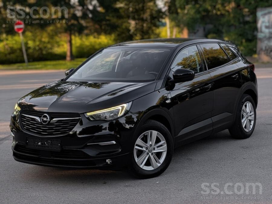 Melns Opel Grandland X 2019 Rīga, ar dzinēja tilpumu 1.20 L un nobraukumu 0 tūkst. km par 9990 €, foto 1 vietnē AUTOMOTO.COM.LV