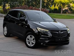 Melns Opel Grandland X 2019 Rīga, ar dzinēja tilpumu 1.20 L un nobraukumu 0 tūkst. km par 9990 €, foto 4 vietnē AUTOMOTO.COM.LV