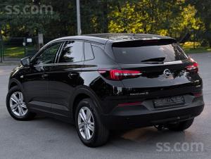 Melns Opel Grandland X 2019 Rīga, ar dzinēja tilpumu 1.20 L un nobraukumu 0 tūkst. km par 9990 €, foto 5 vietnē AUTOMOTO.COM.LV