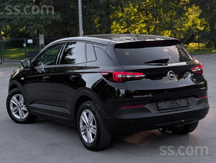Melns Opel Grandland X 2019 Rīga, ar dzinēja tilpumu 1.20 L un nobraukumu 0 tūkst. km par 9990 €, foto 5 vietnē AUTOMOTO.COM.LV