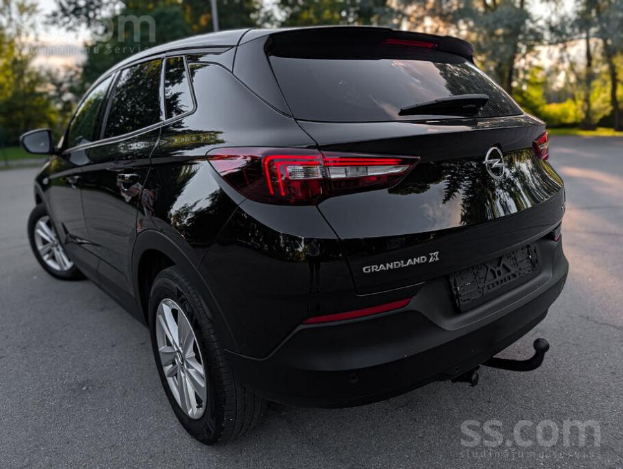 Melns Opel Grandland X 2019 Rīga, ar dzinēja tilpumu 1.20 L un nobraukumu 0 tūkst. km par 9990 €, foto 9 vietnē AUTOMOTO.COM.LV