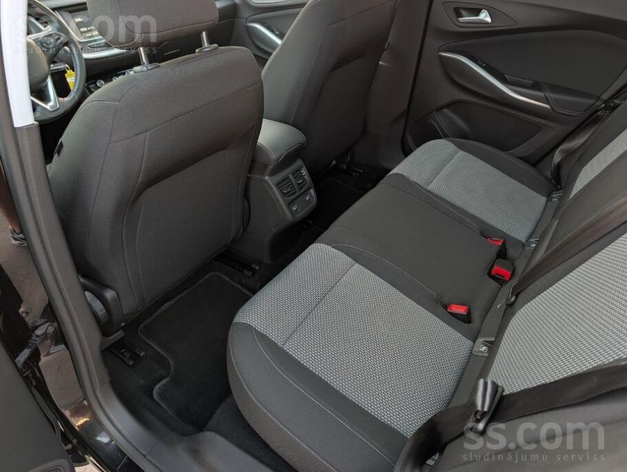 Melns Opel Grandland X 2019 Rīga, ar dzinēja tilpumu 1.20 L un nobraukumu 0 tūkst. km par 9990 €, foto 14 vietnē AUTOMOTO.COM.LV