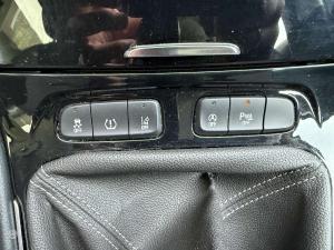 Black Opel Grandland X 2019 in Utena, with an engine capacity of 1.20 L and mileage of 169 thousand km for 7990 €, photo 15 on AUTOMOTO.COM.LV
