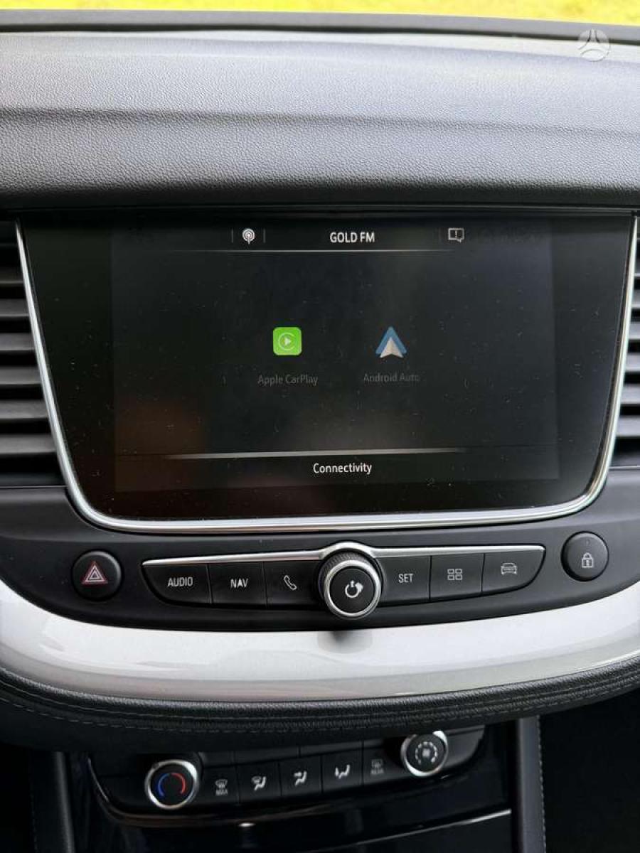 Black Opel Grandland X 2019 in Utena, with an engine capacity of 1.20 L and mileage of 169 thousand km for 7990 €, photo 16 on AUTOMOTO.COM.LV