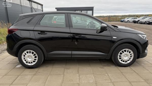 Melns Opel Grandland X 2019 Giraitė, ar dzinēja tilpumu 1.20 L un nobraukumu 213 tūkst. km par 7800 €, foto 5 vietnē AUTOMOTO.COM.LV