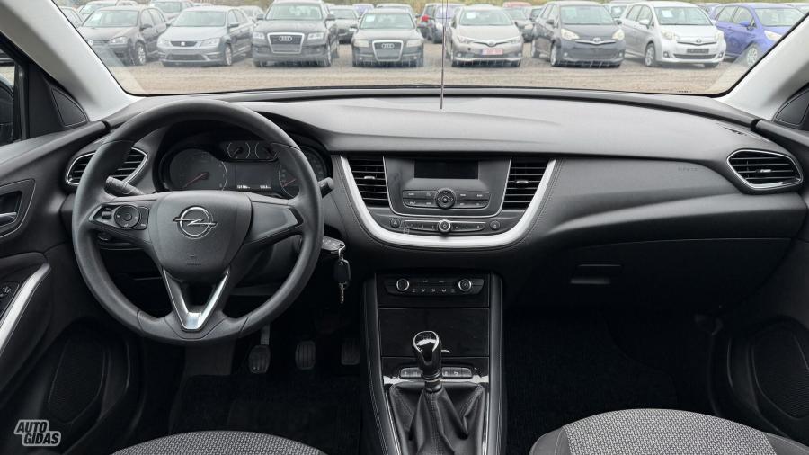 Melns Opel Grandland X 2019 Giraitė, ar dzinēja tilpumu 1.20 L un nobraukumu 213 tūkst. km par 7800 €, foto 10 vietnē AUTOMOTO.COM.LV