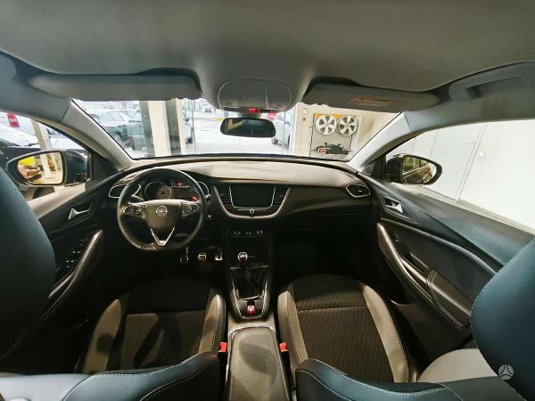 Melns Opel Grandland X 2020 Klaipėda, ar dzinēja tilpumu 1.50 L un nobraukumu 86 tūkst. km par 12500 €, foto 10 vietnē AUTOMOTO.COM.LV