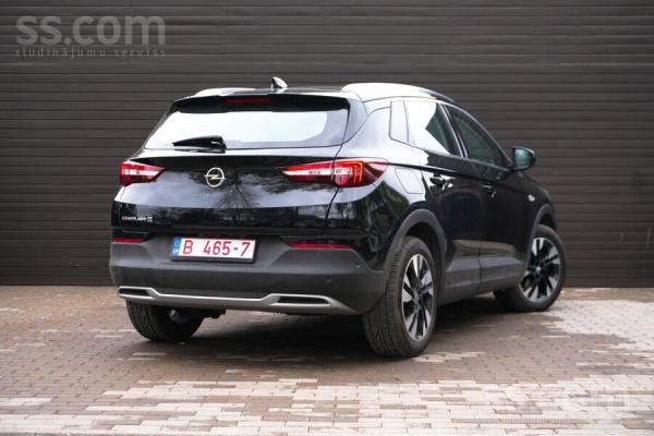 Black Opel Grandland X 2020 in Riga, with an engine capacity of 1.50 L and mileage of 170 thousand km for 12790 €, photo 3 on AUTOMOTO.COM.LV