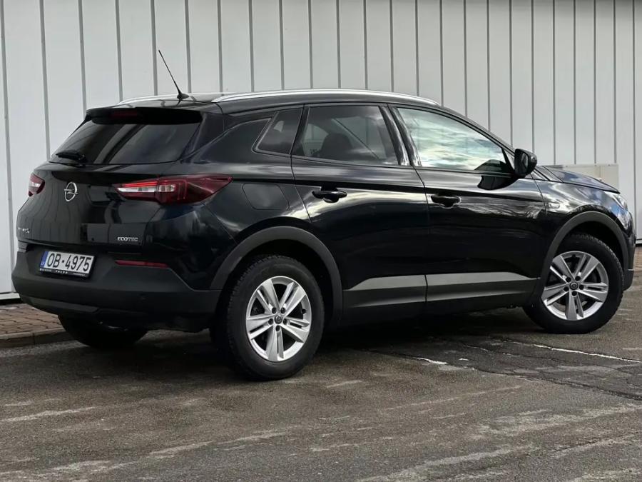 Melns Opel Grandland X 2020 Rīga, ar dzinēja tilpumu 1.20 L un nobraukumu 90 tūkst. km par 11500 €, foto 5 vietnē AUTOMOTO.COM.LV