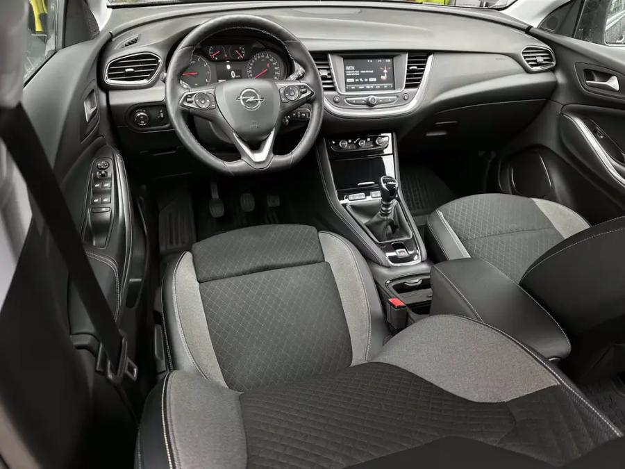 Melns Opel Grandland X 2020 Rīga, ar dzinēja tilpumu 1.20 L un nobraukumu 90 tūkst. km par 11500 €, foto 18 vietnē AUTOMOTO.COM.LV