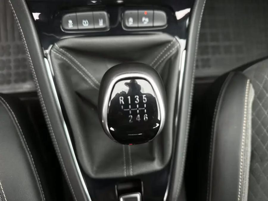 Melns Opel Grandland X 2020 Rīga, ar dzinēja tilpumu 1.20 L un nobraukumu 90 tūkst. km par 11500 €, foto 31 vietnē AUTOMOTO.COM.LV