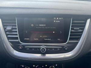 Black Opel Grandland X 2020 in Vilnius, with an engine capacity of 2.00 L and mileage of 240 thousand km for 11499 €, photo 19 on AUTOMOTO.COM.LV