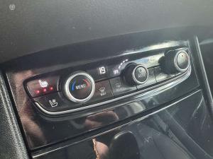 Black Opel Grandland X 2020 in Vilnius, with an engine capacity of 2.00 L and mileage of 240 thousand km for 11499 €, photo 21 on AUTOMOTO.COM.LV