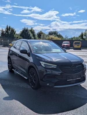 Black Opel Grandland X 2020 in Kaunas, with an engine capacity of 2.00 L and mileage of 100 thousand km for 14000 €, photo 3 on AUTOMOTO.COM.LV