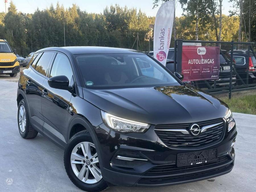 Melns Opel Grandland X 2020 Alīta, ar dzinēja tilpumu 1.20 L un nobraukumu 215 tūkst. km par 9980 €, foto 3 vietnē AUTOMOTO.COM.LV