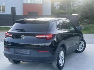 Melns Opel Grandland X 2020 Alīta, ar dzinēja tilpumu 1.20 L un nobraukumu 215 tūkst. km par 9980 €, foto 6 vietnē AUTOMOTO.COM.LV