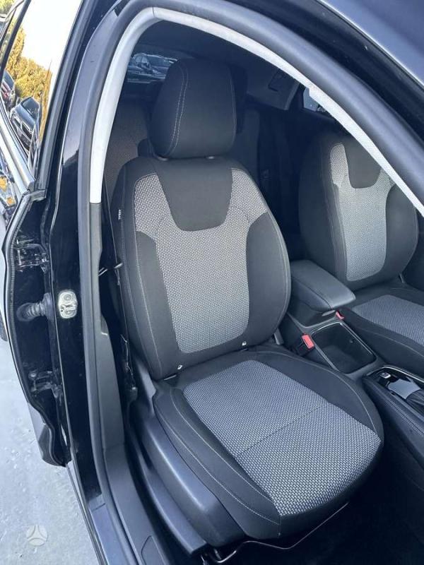 Melns Opel Grandland X 2020 Alīta, ar dzinēja tilpumu 1.20 L un nobraukumu 215 tūkst. km par 9980 €, foto 9 vietnē AUTOMOTO.COM.LV