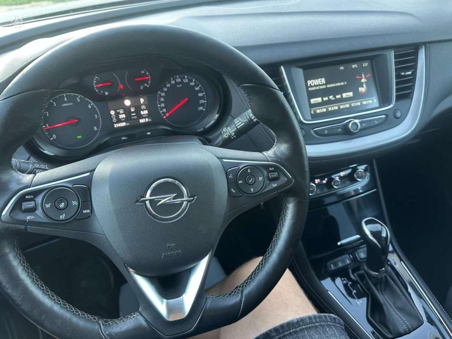 Melns Opel Grandland X 2020 Alīta, ar dzinēja tilpumu 1.20 L un nobraukumu 215 tūkst. km par 9980 €, foto 11 vietnē AUTOMOTO.COM.LV