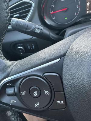 Melns Opel Grandland X 2020 Alīta, ar dzinēja tilpumu 1.20 L un nobraukumu 215 tūkst. km par 9980 €, foto 12 vietnē AUTOMOTO.COM.LV