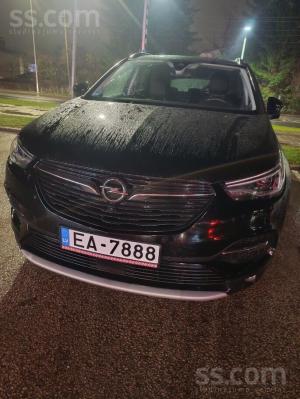 Black Opel Grandland X 2020 in Jelgava, with an engine capacity of 2.00 L and mileage of 234 thousand km for 15500 €, photo 10 on AUTOMOTO.COM.LV