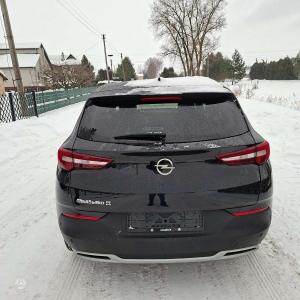 Black Opel Grandland X 2021 in Panevezys, with an engine capacity of 1.50 L and mileage of 94 thousand km for 12350 €, photo 5 on AUTOMOTO.COM.LV