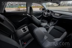 Melns Opel Grandland X 2021 Rīga, ar dzinēja tilpumu 1.60 L un nobraukumu 0 tūkst. km par 15900 €, foto 26 vietnē AUTOMOTO.COM.LV