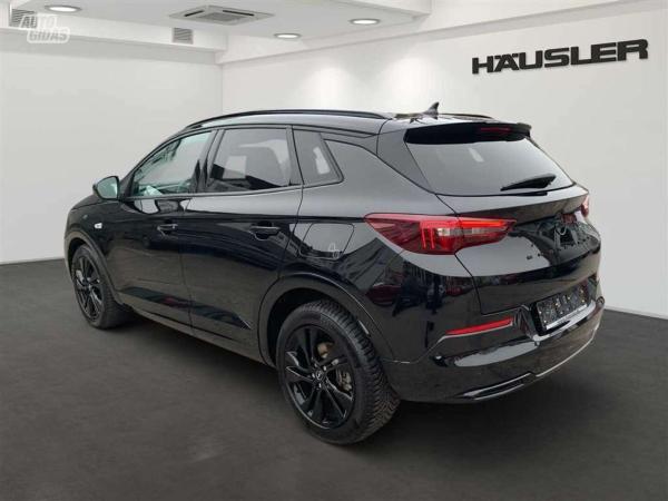 Black Opel Grandland X 2022 in Kaunas, with an engine capacity of 1.60 L and mileage of 35 thousand km for 29522 €, photo 5 on AUTOMOTO.COM.LV