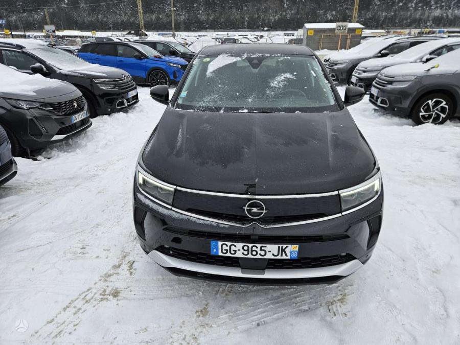 Black Opel Grandland X 2022 in Vilnius, with an engine capacity of 1.50 L and mileage of 184 thousand km for 15488 €, photo 2 on AUTOMOTO.COM.LV