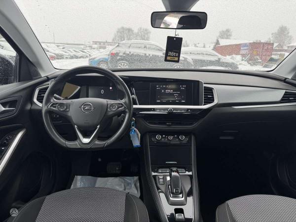 Melns Opel Grandland X 2022 Tauragė, ar dzinēja tilpumu 1.50 L un nobraukumu 183 tūkst. km par 13900 €, foto 8 vietnē AUTOMOTO.COM.LV