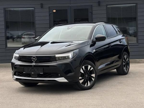 Black Opel Grandland X 2022 in Jelgava, with an engine capacity of 1.50 L and mileage of 120 thousand km for 17000 €, photo 3 on AUTOMOTO.COM.LV