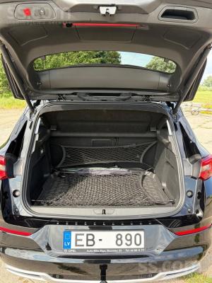 Черный Опель Grandland X 2022 в Вентспилс, объемом двигателя 1.60 л и пробегом 56 тыс. км за 25390 €, фото 3 на AUTOMOTO.COM.LV