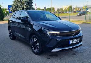 Black Opel Grandland X 2023 in Jelgava, with an engine capacity of 1.50 L and mileage of 137 thousand km for 16490 €, photo  on AUTOMOTO.COM.LV