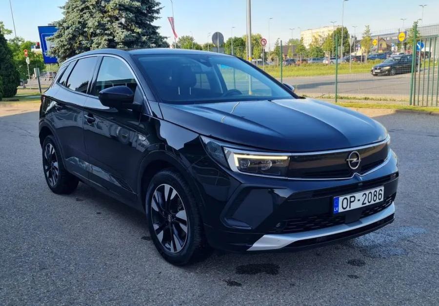 Melns Opel Grandland X 2023 Jelgava, ar dzinēja tilpumu 1.50 L un nobraukumu 137 tūkst. km par 16490 €, foto 1 vietnē AUTOMOTO.COM.LV